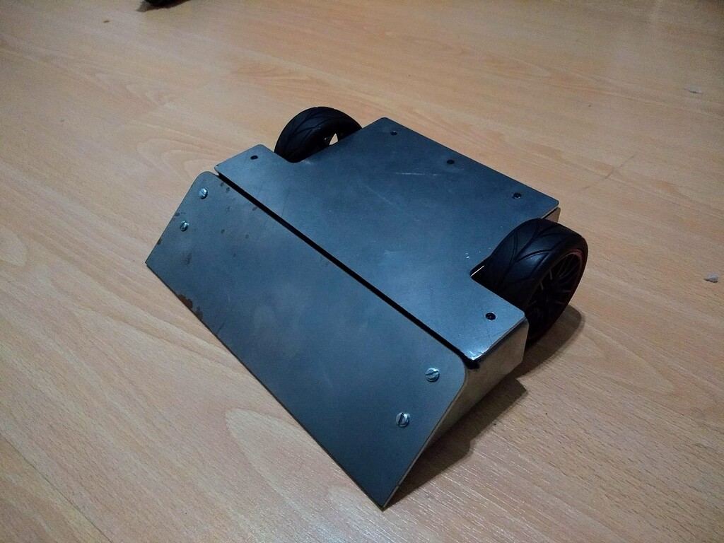 Adder Build log, or wait 5 years to fight your first beetleweight robot ...